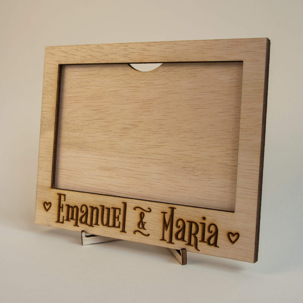 Ramă Foto – Personalizată – Gravurescu – Cadouri, Decorațiuni, Produse Lemn